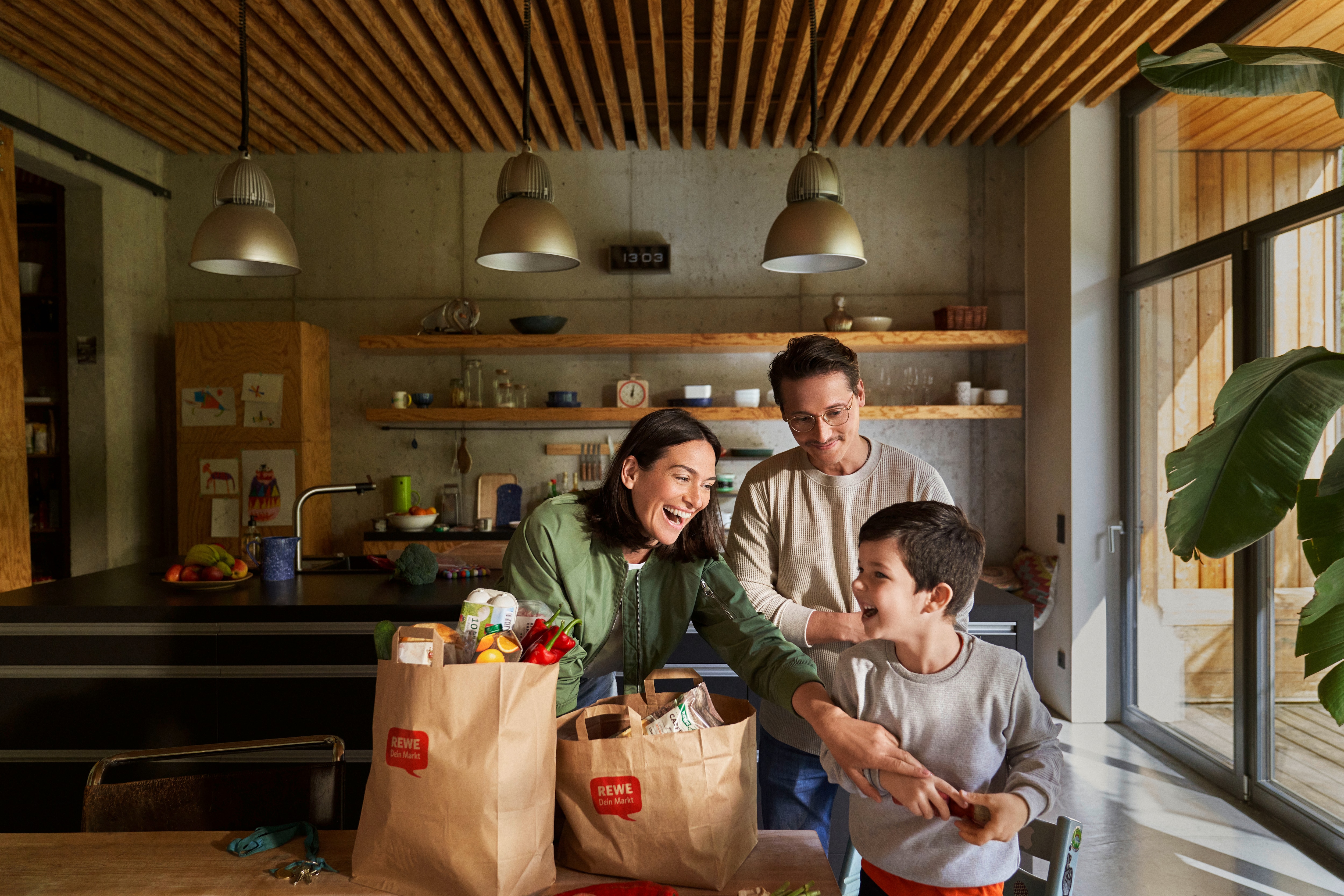 Zeit sparen mit dem REWE Abhol- & Lieferservice | Rund ums Baby